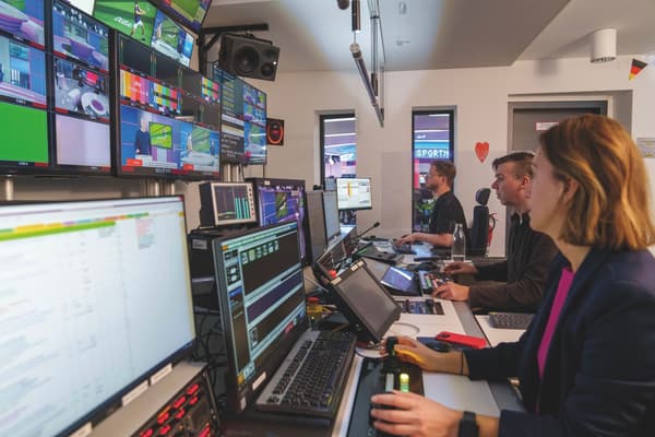 Building the modern newsroom - FEED